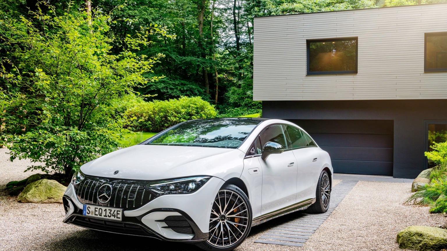 Mercedes EQE Sedan Variants Compared: 250+, 300, 350+ & AMG 53 4MATIC ...