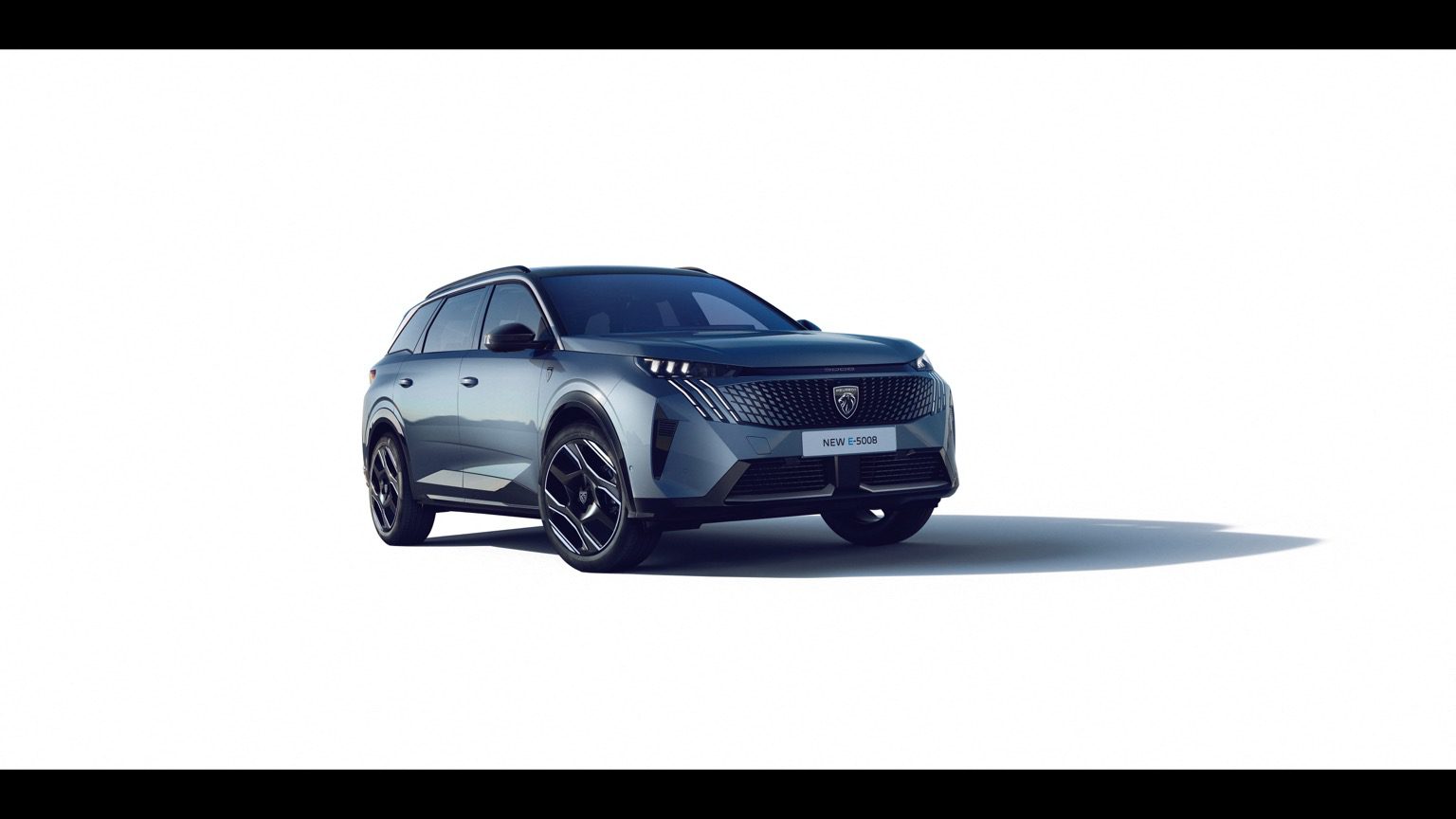 Is the Peugeot e-5008 the Family EV We’ve Been Waiting For? A Full Dual ...
